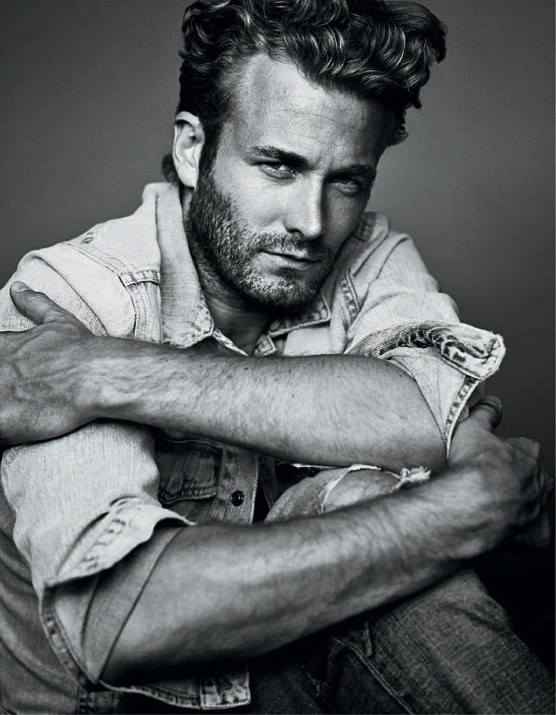 MANAGEMENT+ARTISTS - News - Tom Van Dorpe styles 'Through the Years ...