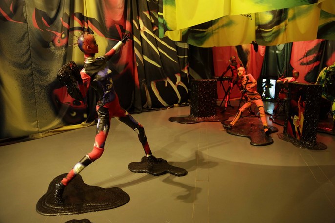 MANAGEMENT+ARTISTS - SET + SPATIAL DESIGN - THOMAS PETHERICK