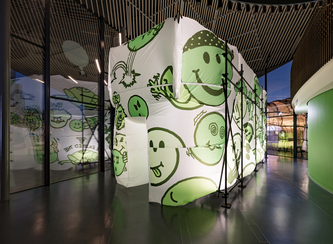 MANAGEMENT+ARTISTS - SET + SPATIAL DESIGN - RORY MULLEN